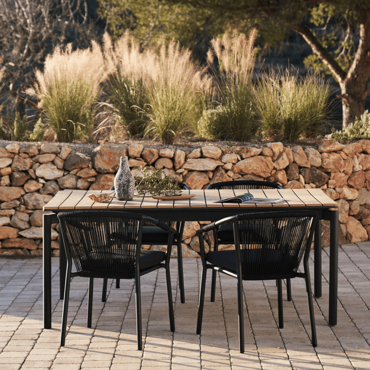 Noosa Extension Patio Dining Table | Black - CLU Living Pty Ltd