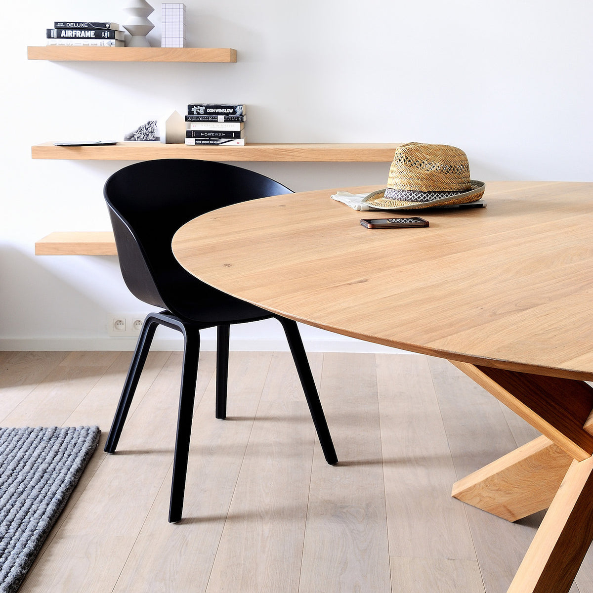 Circle Dining Table | Oak - CLU Living Pty Ltd